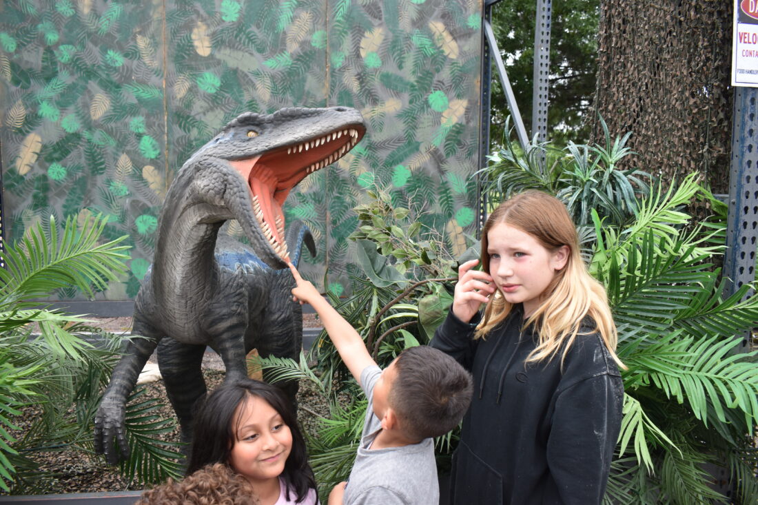 Kids meet dinosaurs | News, Sports, Jobs - The Journal